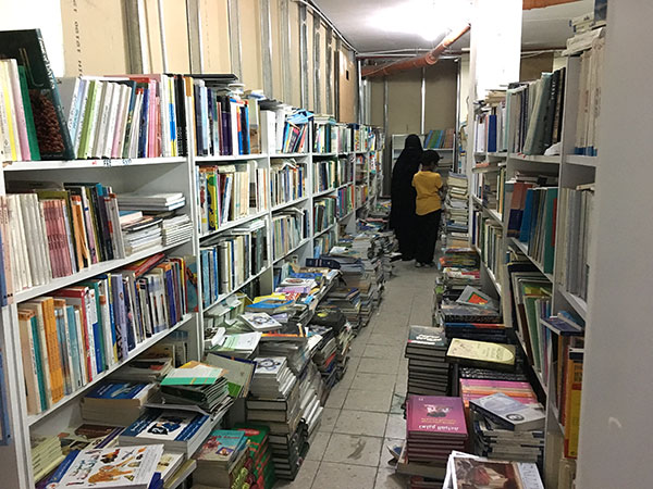 Huge Sale on English Books – 2:48AM – Everything Kuwait
